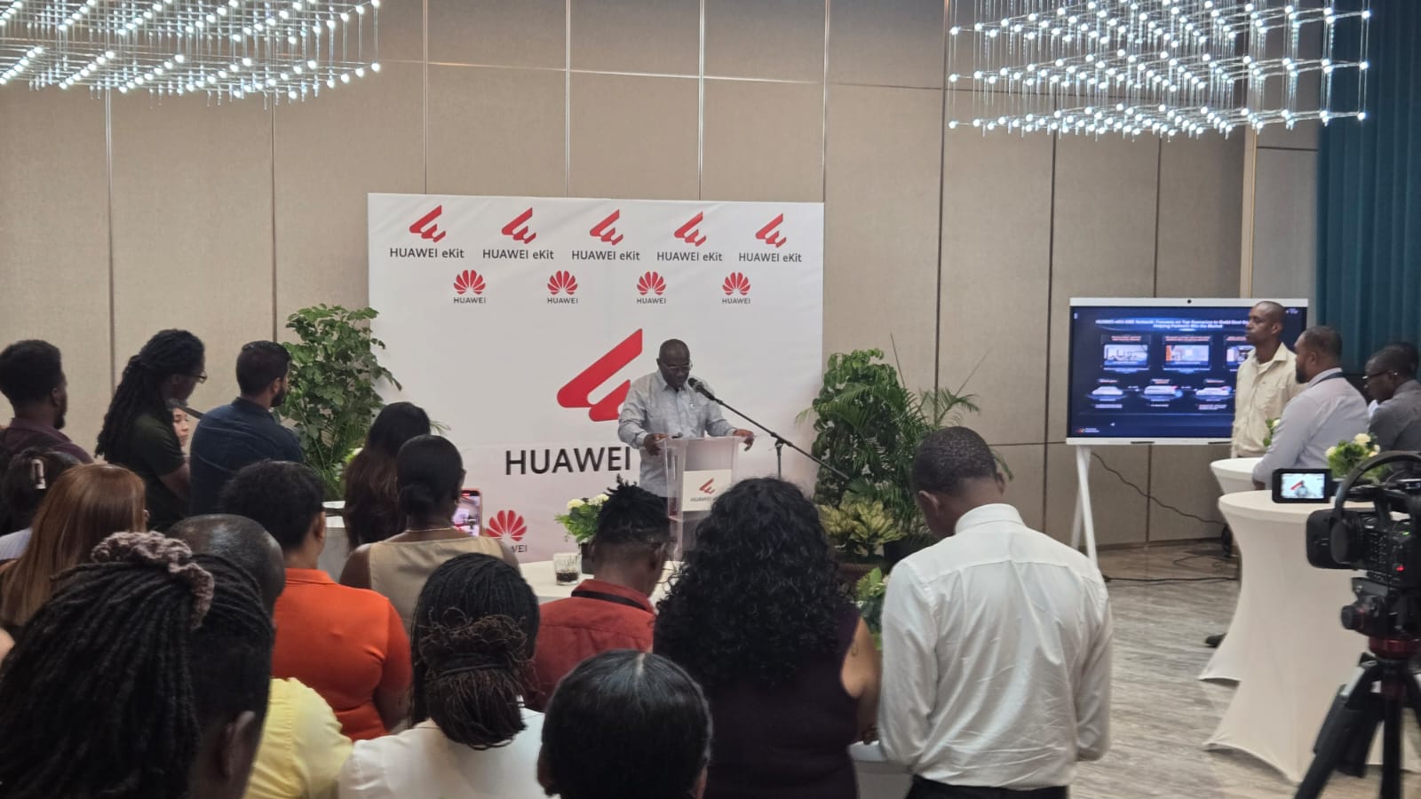 Huawei opens first eKit retail and distribution hub in Guyana - Ignite News